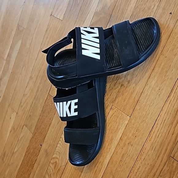 Nike | Shoes | Nike Adjustable Strap Sandals Black | Poshmark